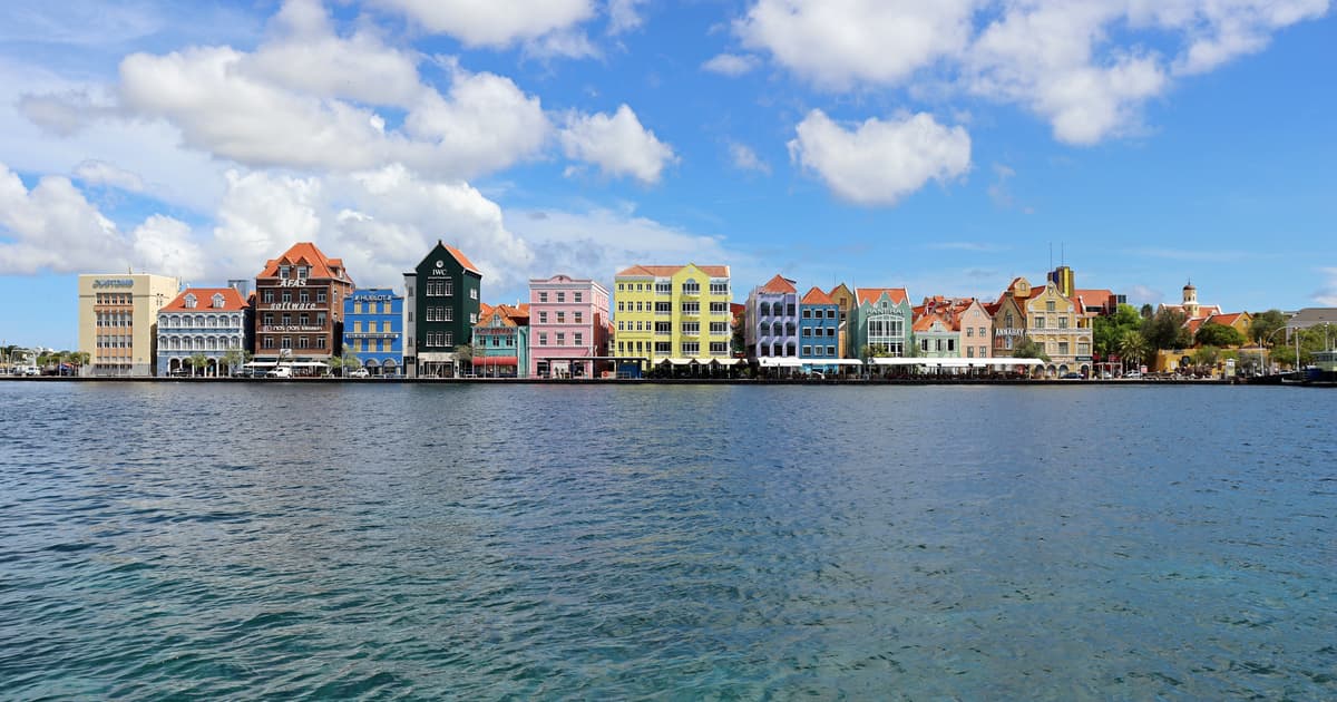 Best Places to Live in Caribbean for Digital Nomads